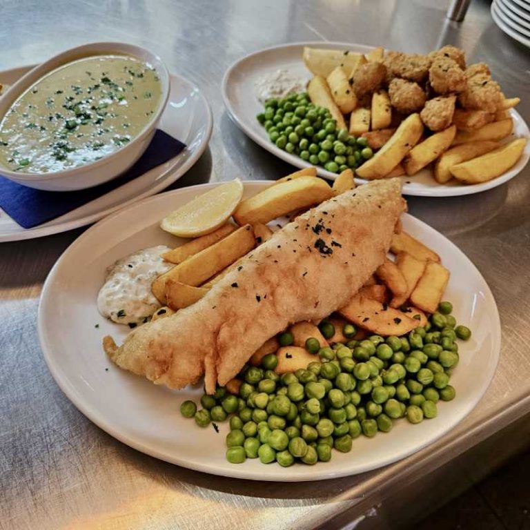 Home - Sids Restaurant and Bar With Rooms