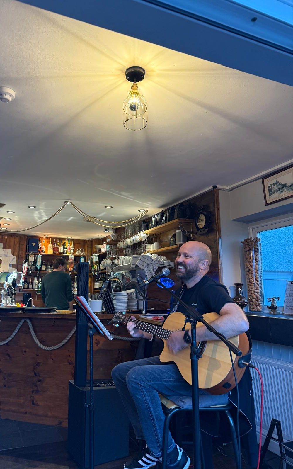 Home - Sids Restaurant and Bar With Rooms